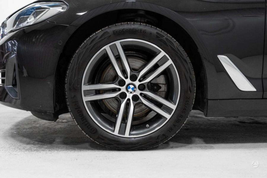 Melns BMW 520 2022 Viļņa, ar dzinēja tilpumu 2.00 L un nobraukumu 146 tūkst. km par 30500 €, foto 29 vietnē AUTOMOTO.COM.LV