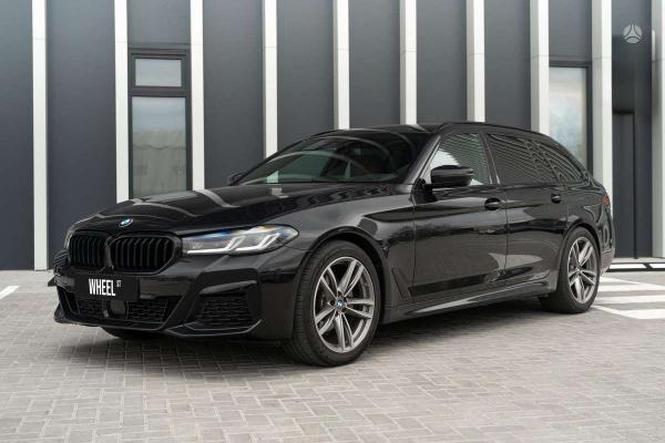 Melns BMW 520 2022 Viļņa, ar dzinēja tilpumu 2.00 L un nobraukumu 86 tūkst. km par 31950 €, foto 1 vietnē AUTOMOTO.COM.LV