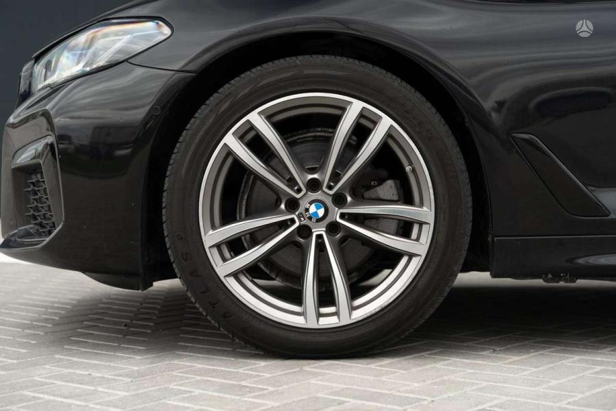Melns BMW 520 2022 Viļņa, ar dzinēja tilpumu 2.00 L un nobraukumu 86 tūkst. km par 31950 €, foto 12 vietnē AUTOMOTO.COM.LV