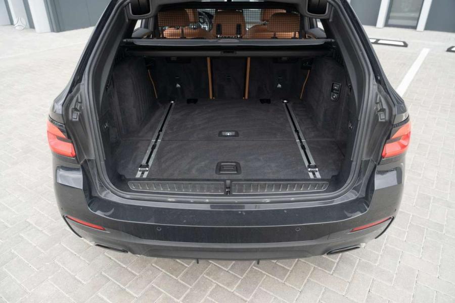 Melns BMW 520 2022 Viļņa, ar dzinēja tilpumu 2.00 L un nobraukumu 86 tūkst. km par 31950 €, foto 13 vietnē AUTOMOTO.COM.LV