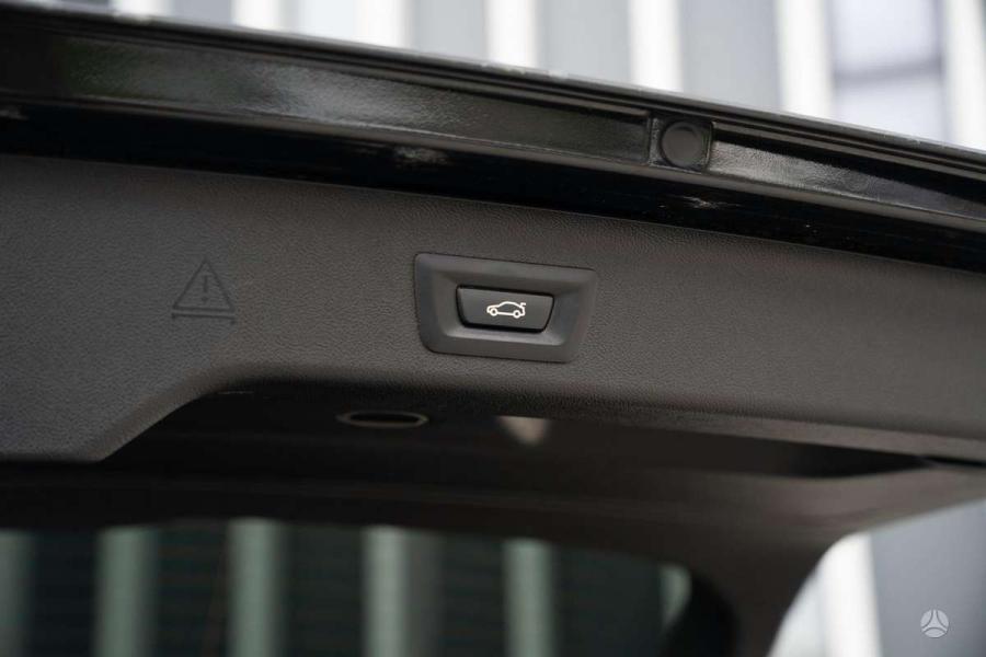 Melns BMW 520 2022 Viļņa, ar dzinēja tilpumu 2.00 L un nobraukumu 86 tūkst. km par 31950 €, foto 14 vietnē AUTOMOTO.COM.LV