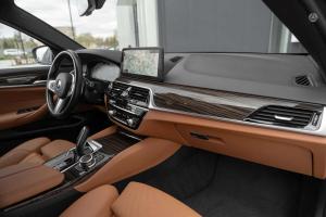 Melns BMW 520 2022 Viļņa, ar dzinēja tilpumu 2.00 L un nobraukumu 86 tūkst. km par 31950 €, foto 19 vietnē AUTOMOTO.COM.LV
