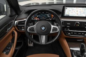 Melns BMW 520 2022 Viļņa, ar dzinēja tilpumu 2.00 L un nobraukumu 86 tūkst. km par 31950 €, foto 23 vietnē AUTOMOTO.COM.LV