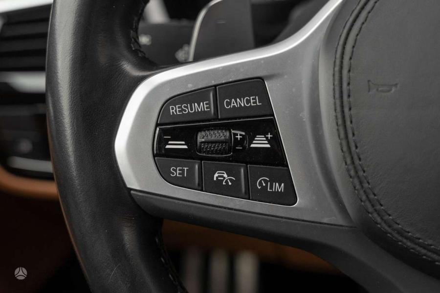 Melns BMW 520 2022 Viļņa, ar dzinēja tilpumu 2.00 L un nobraukumu 86 tūkst. km par 31950 €, foto 26 vietnē AUTOMOTO.COM.LV