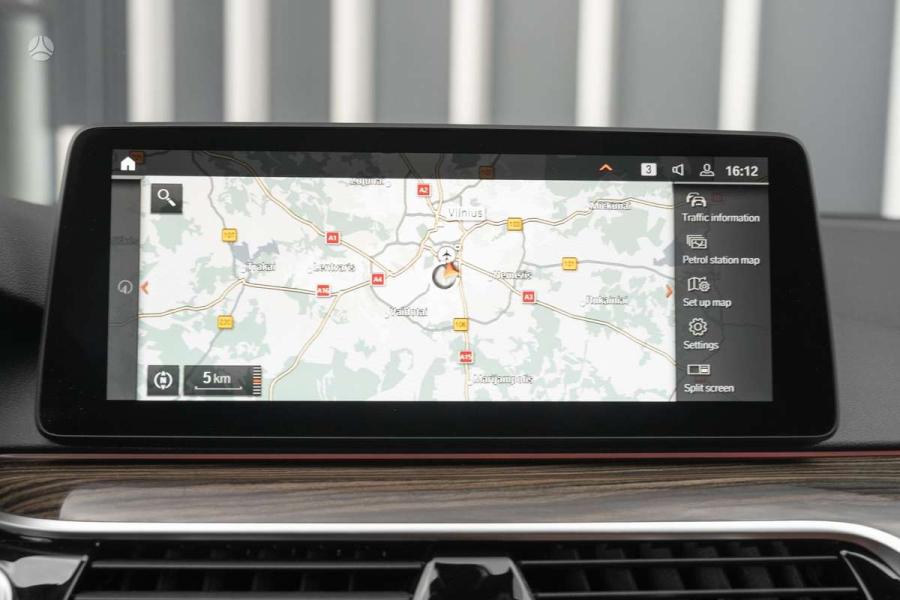 Melns BMW 520 2022 Viļņa, ar dzinēja tilpumu 2.00 L un nobraukumu 86 tūkst. km par 31950 €, foto 32 vietnē AUTOMOTO.COM.LV