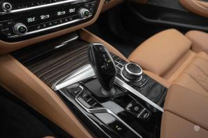 Melns BMW 520 2022 Viļņa, ar dzinēja tilpumu 2.00 L un nobraukumu 86 tūkst. km par 31950 €, foto 34 vietnē AUTOMOTO.COM.LV