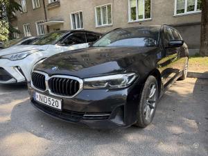 Black BMW 520 2022 in Vilnius, with an engine capacity of 2.00 L and mileage of 182 thousand km for 14900 €, photo  on AUTOMOTO.COM.LV