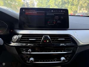 Black BMW 520 2022 in Vilnius, with an engine capacity of 2.00 L and mileage of 182 thousand km for 14900 €, photo 15 on AUTOMOTO.COM.LV