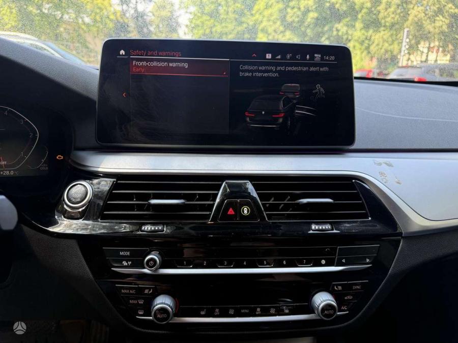 Black BMW 520 2022 in Vilnius, with an engine capacity of 2.00 L and mileage of 182 thousand km for 14900 €, photo 15 on AUTOMOTO.COM.LV