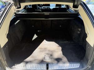 Black BMW 520 2022 in Vilnius, with an engine capacity of 2.00 L and mileage of 182 thousand km for 14900 €, photo 18 on AUTOMOTO.COM.LV
