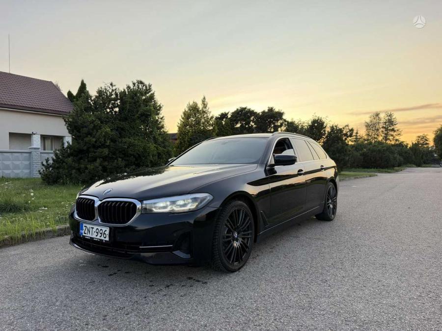 Melns BMW 520 2022 Kauņa, ar dzinēja tilpumu 2.00 L un nobraukumu 400 tūkst. km par 16700 €, foto 4 vietnē AUTOMOTO.COM.LV