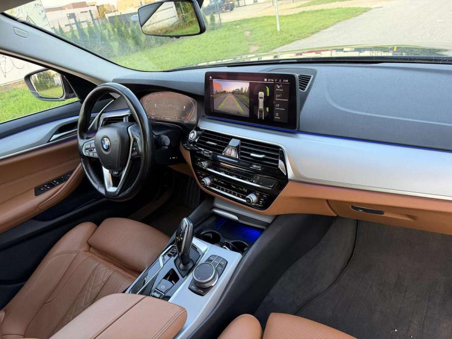 Melns BMW 520 2022 Kauņa, ar dzinēja tilpumu 2.00 L un nobraukumu 400 tūkst. km par 16700 €, foto 12 vietnē AUTOMOTO.COM.LV