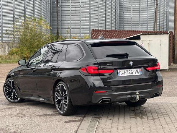BMW 520 2022 in Ukmerge on AUTOMOTO.COM.LV Black BMW 520 2022 in Ukmerge, with an engine capacity of 2.00 L and mileage of 230 thousand km for 22500 €, photo 11 on AUTOMOTO.COM.LV