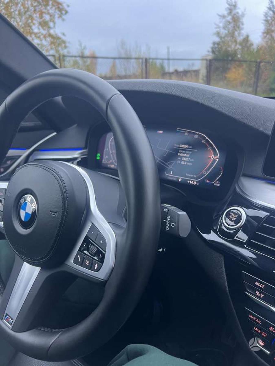 Black BMW 520 2022 in Ukmerge, with an engine capacity of 2.00 L and mileage of 230 thousand km for 22500 €, photo 31 on AUTOMOTO.COM.LV