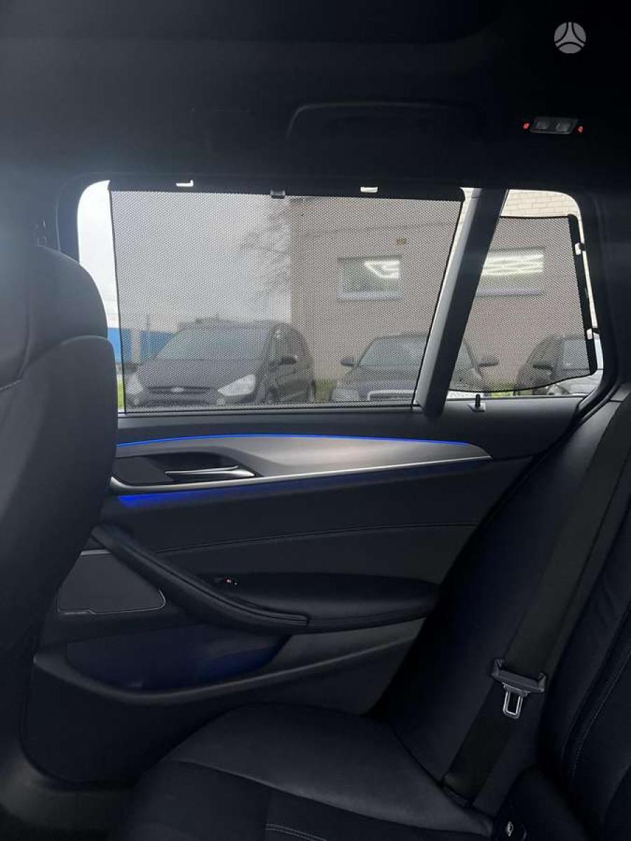 Black BMW 520 2022 in Ukmerge, with an engine capacity of 2.00 L and mileage of 230 thousand km for 22500 €, photo 35 on AUTOMOTO.COM.LV