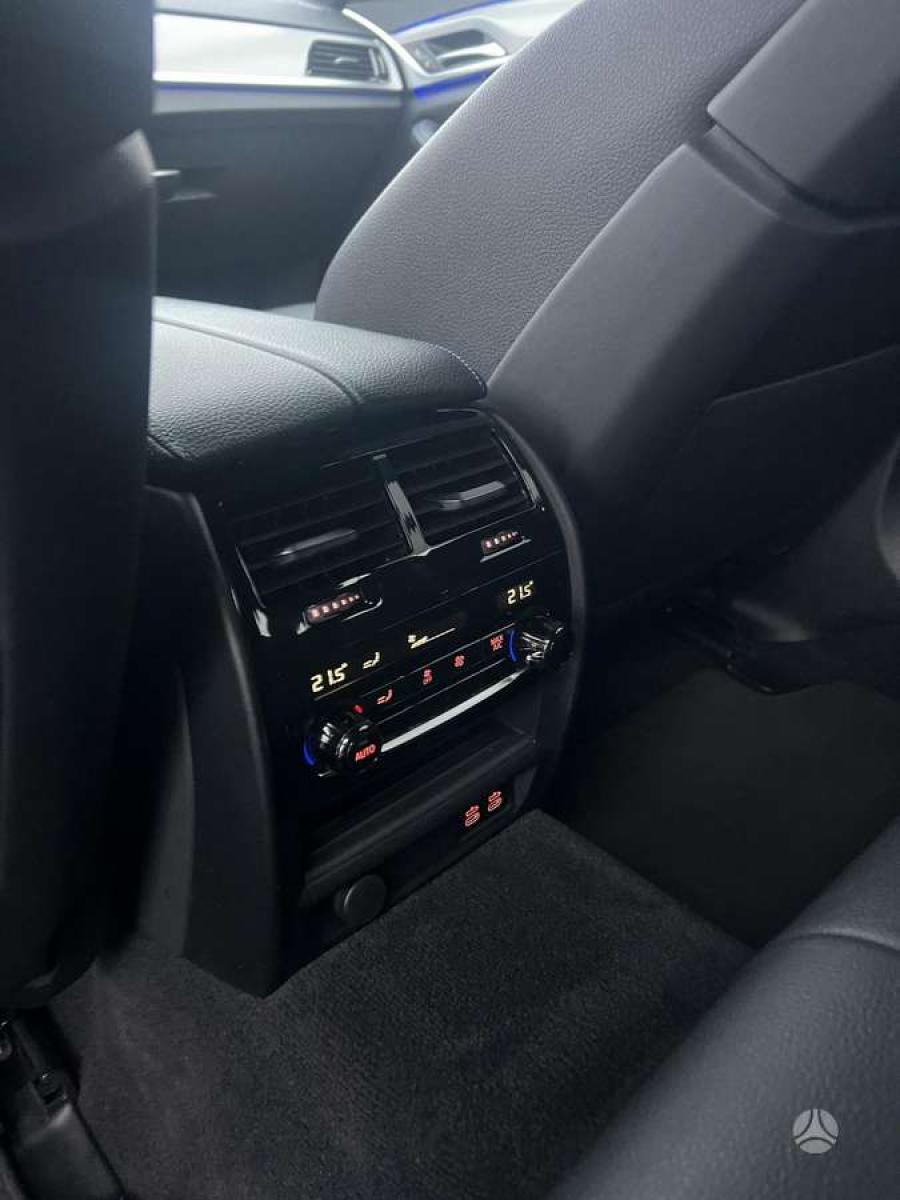 Black BMW 520 2022 in Ukmerge, with an engine capacity of 2.00 L and mileage of 230 thousand km for 22500 €, photo 36 on AUTOMOTO.COM.LV