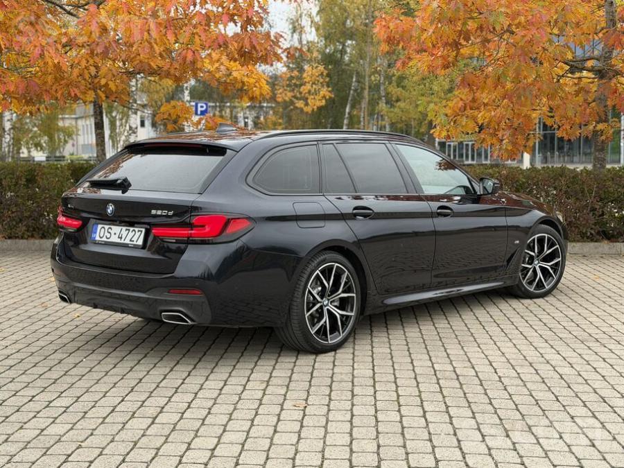 Melns BMW 520 2022 Jelgava, ar dzinēja tilpumu 2.00 L un nobraukumu 186 tūkst. km par 28900 €, foto 5 vietnē AUTOMOTO.COM.LV