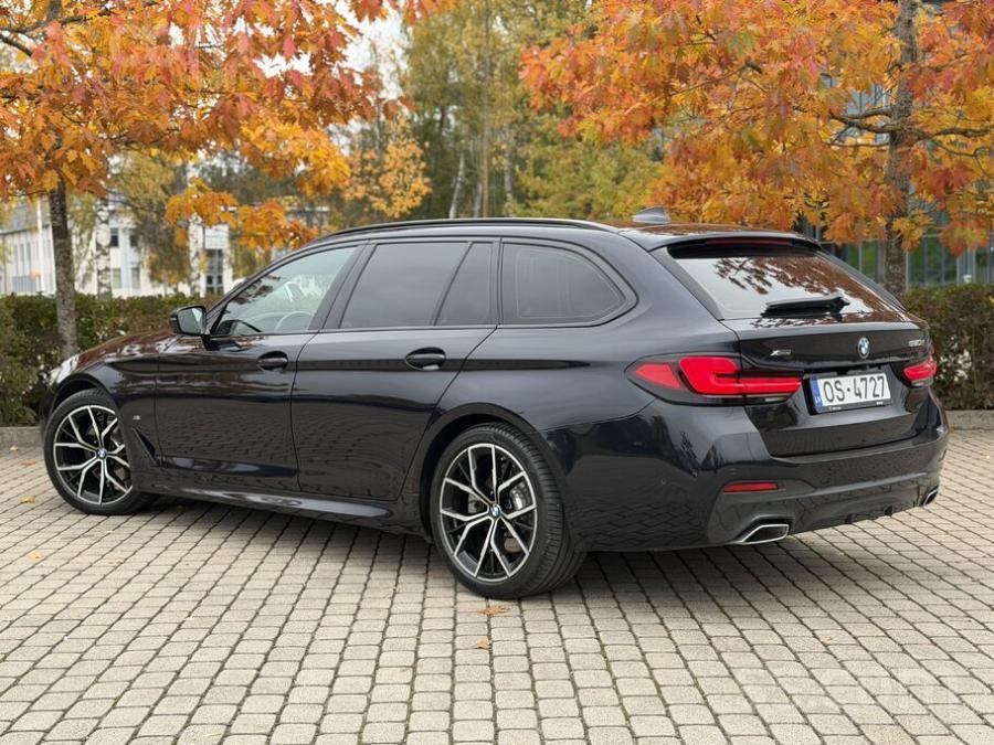 Melns BMW 520 2022 Jelgava, ar dzinēja tilpumu 2.00 L un nobraukumu 186 tūkst. km par 28900 €, foto 6 vietnē AUTOMOTO.COM.LV