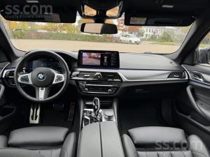 Melns BMW 520 2022 Jelgava, ar dzinēja tilpumu 2.00 L un nobraukumu 186 tūkst. km par 28900 €, foto 9 vietnē AUTOMOTO.COM.LV
