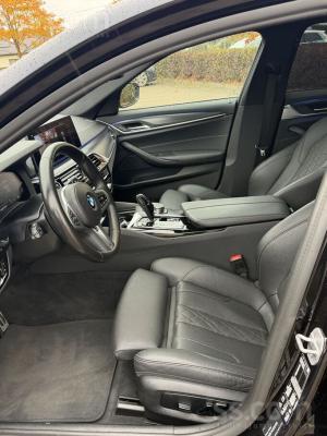 Melns BMW 520 2022 Jelgava, ar dzinēja tilpumu 2.00 L un nobraukumu 186 tūkst. km par 28900 €, foto 10 vietnē AUTOMOTO.COM.LV