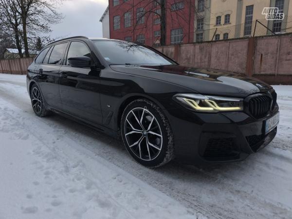 Black BMW 520 2023 in Siauliai, with an engine capacity of 2.00 L and mileage of 180 thousand km for 34999 €, photo 1 on AUTOMOTO.COM.LV