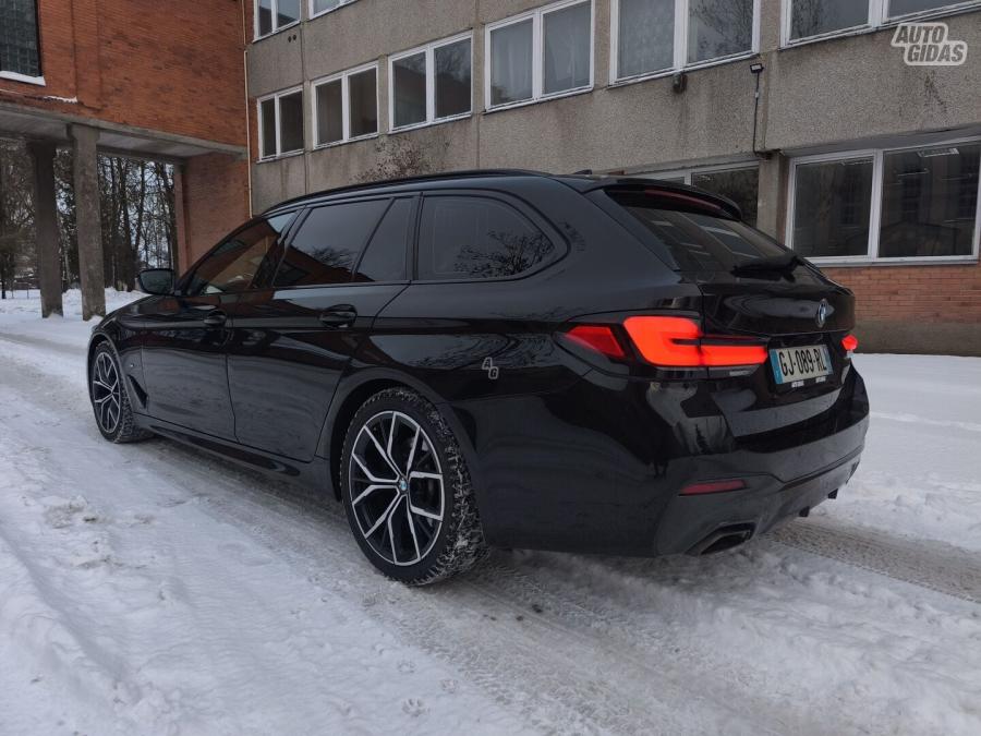 Black BMW 520 2023 in Siauliai, with an engine capacity of 2.00 L and mileage of 180 thousand km for 34999 €, photo 2 on AUTOMOTO.COM.LV