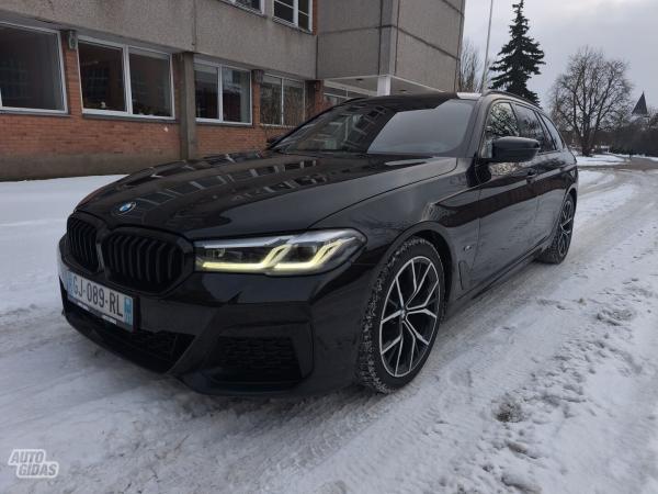Black BMW 520 2023 in Siauliai, with an engine capacity of 2.00 L and mileage of 180 thousand km for 34999 €, photo 7 on AUTOMOTO.COM.LV