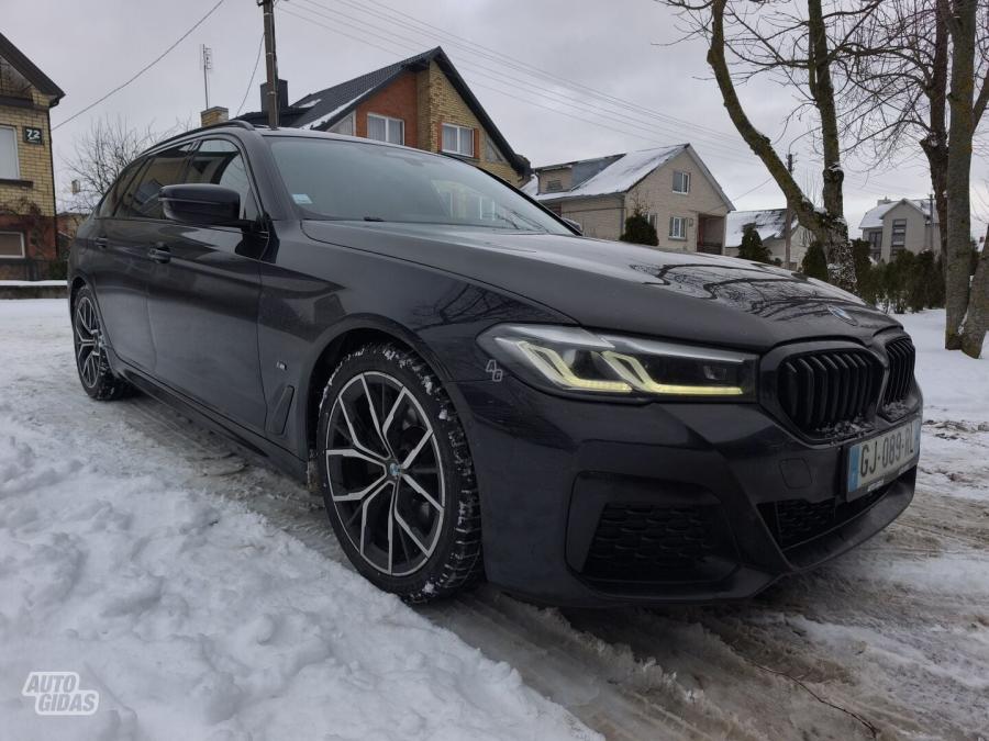 Black BMW 520 2023 in Siauliai, with an engine capacity of 2.00 L and mileage of 180 thousand km for 34999 €, photo 20 on AUTOMOTO.COM.LV