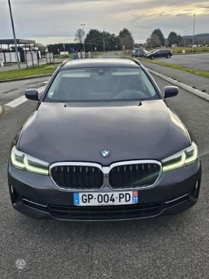 Melns BMW 520 2023 Tauragė, ar dzinēja tilpumu 2.00 L un nobraukumu 249 tūkst. km par 22900 €, foto  vietnē AUTOMOTO.COM.LV