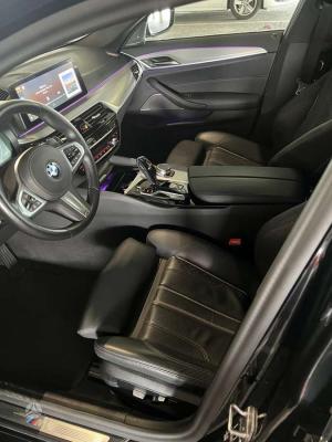 Melns BMW 520 2023 Kauņa, ar dzinēja tilpumu 2.00 L un nobraukumu 84 tūkst. km par 33500 €, foto 35 vietnē AUTOMOTO.COM.LV