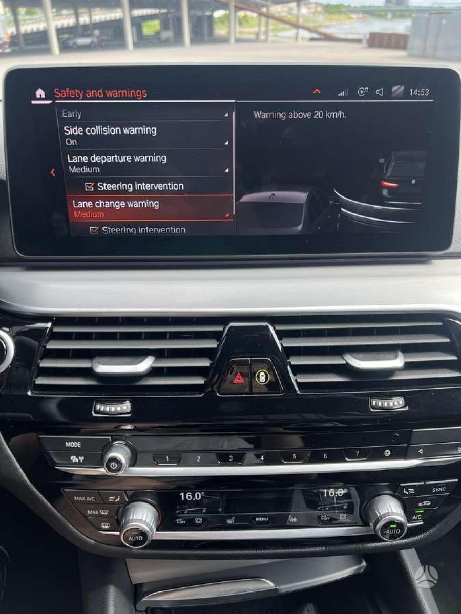 Melns BMW 520 2023 Kauņa, ar dzinēja tilpumu 2.00 L un nobraukumu 84 tūkst. km par 33500 €, foto 41 vietnē AUTOMOTO.COM.LV