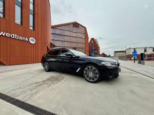 Black BMW 520 2023 in Klaipeda, with an engine capacity of 2.00 L and mileage of 99 thousand km for 28500 €, photo 7 on AUTOMOTO.COM.LV