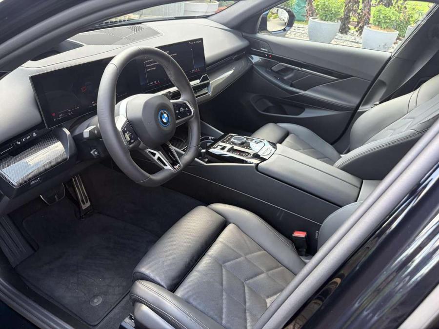 Melns BMW 520 2024 Kauņa, ar dzinēja tilpumu 0.00 L un nobraukumu 21 tūkst. km par 45000 €, foto 8 vietnē AUTOMOTO.COM.LV