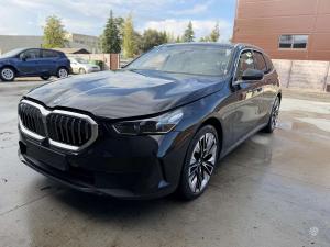 Black BMW 520 2024 in Kaunas, with an engine capacity of 2.00 L and mileage of 85 thousand km for 25650 €, photo 4 on AUTOMOTO.COM.LV