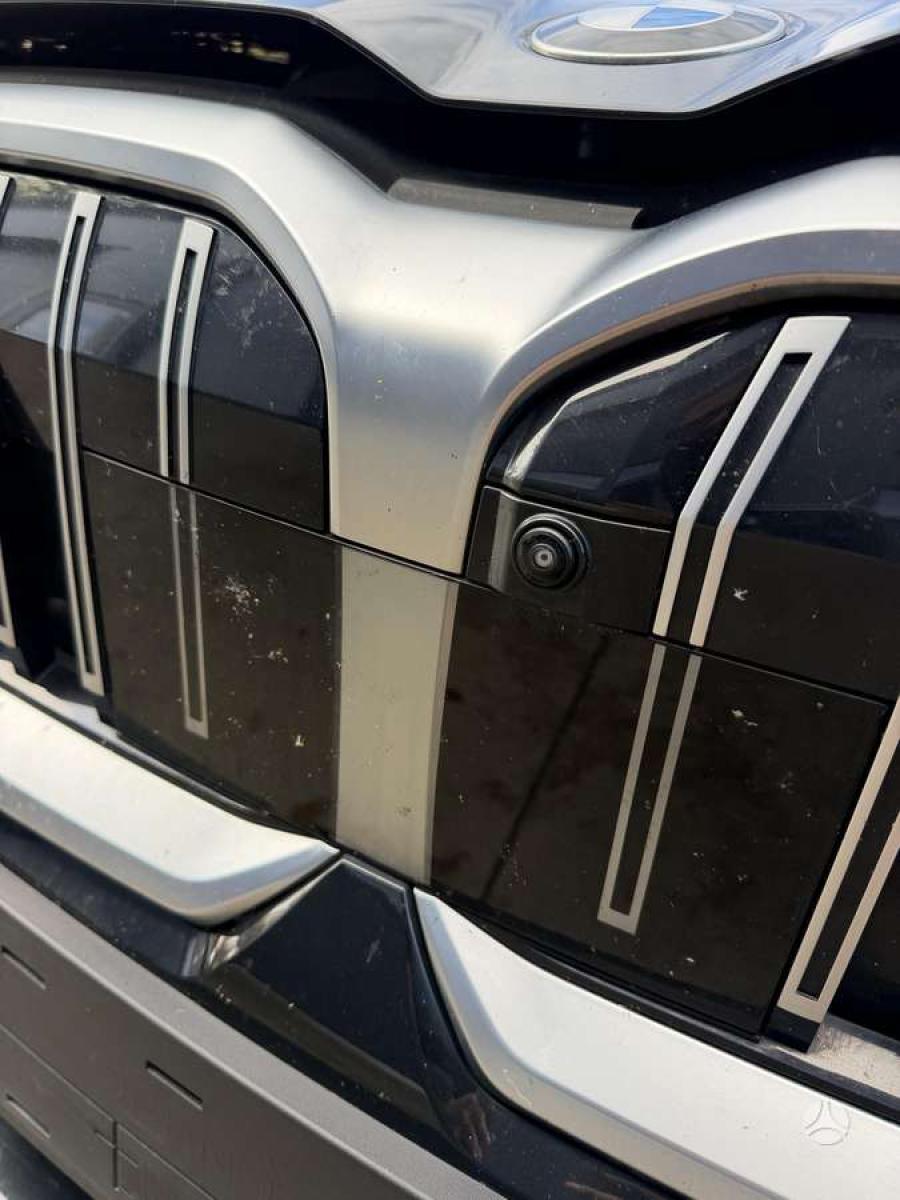 Melns BMW 520 2024 Kauņa, ar dzinēja tilpumu 2.00 L un nobraukumu 85 tūkst. km par 24850 €, foto 16 vietnē AUTOMOTO.COM.LV