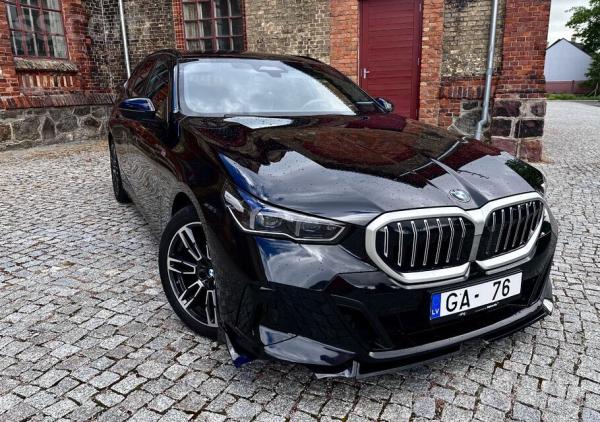 Melns BMW 520 2025 Ventspils, ar dzinēja tilpumu 2.00 L un nobraukumu 43 tūkst. km par 55000 €, foto 2 vietnē AUTOMOTO.COM.LV