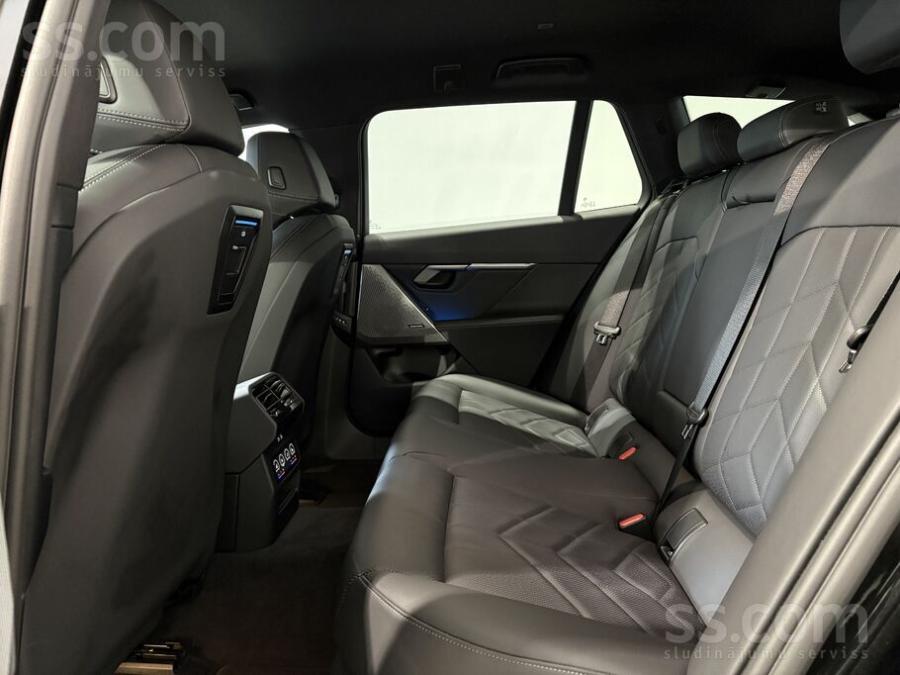 Melns BMW 520 2025 Ventspils, ar dzinēja tilpumu 2.00 L un nobraukumu 50 tūkst. km par 51990 €, foto 7 vietnē AUTOMOTO.COM.LV