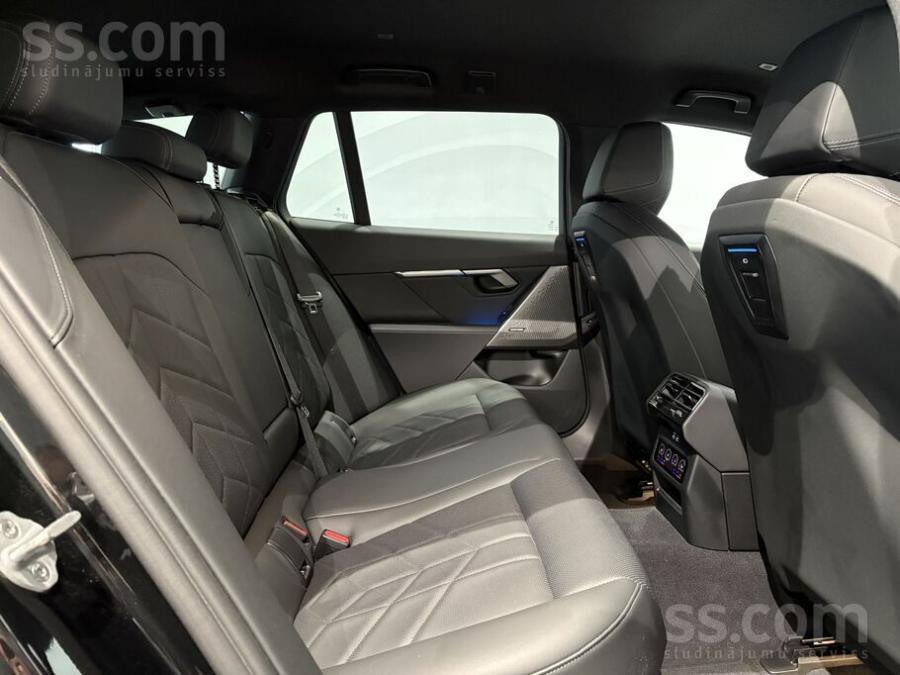 Melns BMW 520 2025 Ventspils, ar dzinēja tilpumu 2.00 L un nobraukumu 50 tūkst. km par 51990 €, foto 9 vietnē AUTOMOTO.COM.LV