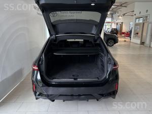 Melns BMW 520 2025 Ventspils, ar dzinēja tilpumu 2.00 L un nobraukumu 50 tūkst. km par 51990 €, foto 29 vietnē AUTOMOTO.COM.LV