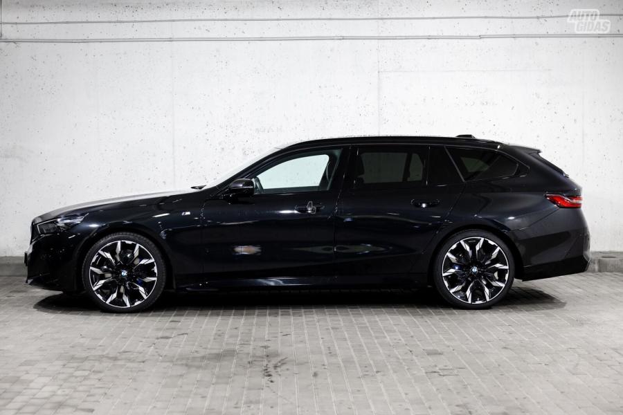 Melns BMW 520 2025 Viļņa, ar dzinēja tilpumu 2.00 L un nobraukumu 64 tūkst. km par 56771 €, foto 8 vietnē AUTOMOTO.COM.LV