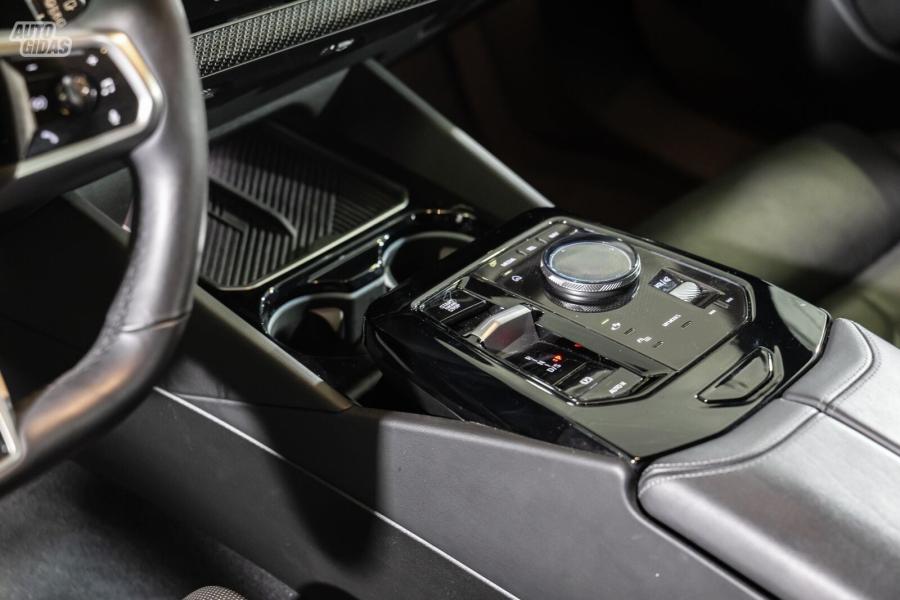 Melns BMW 520 2025 Viļņa, ar dzinēja tilpumu 2.00 L un nobraukumu 64 tūkst. km par 56771 €, foto 15 vietnē AUTOMOTO.COM.LV