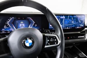 Melns BMW 520 2025 Viļņa, ar dzinēja tilpumu 2.00 L un nobraukumu 64 tūkst. km par 56771 €, foto 30 vietnē AUTOMOTO.COM.LV