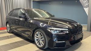 Blue BMW 520 2017 in Riga, with an engine capacity of 2.00 L and mileage of 163 thousand km for 18490 €, photo 3 on AUTOMOTO.COM.LV
