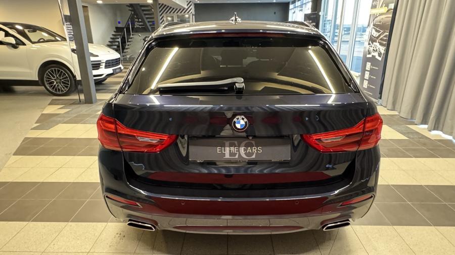 Blue BMW 520 2017 in Riga, with an engine capacity of 2.00 L and mileage of 163 thousand km for 18490 €, photo 6 on AUTOMOTO.COM.LV