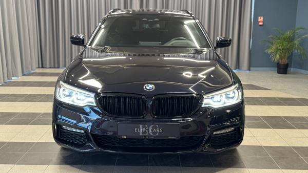 Blue BMW 520 2017 in Riga, with an engine capacity of 2.00 L and mileage of 163 thousand km for 18490 €, photo 7 on AUTOMOTO.COM.LV