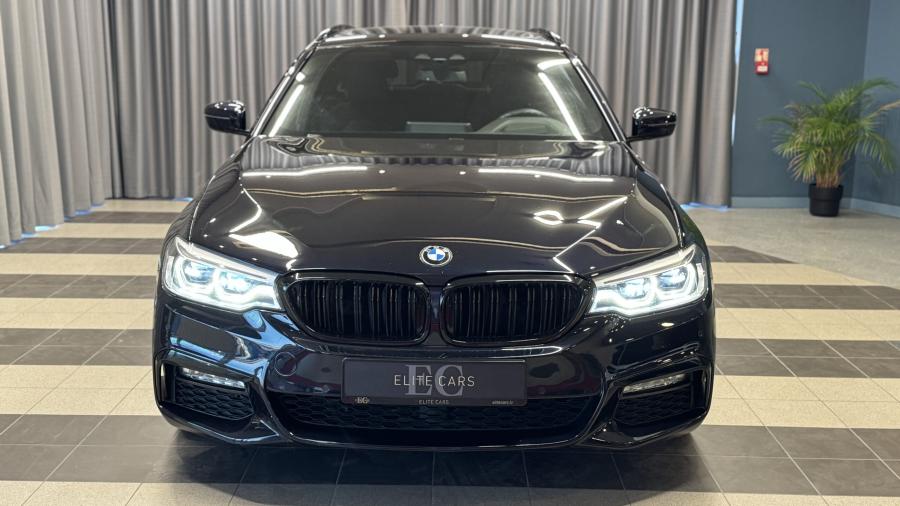 Blue BMW 520 2017 in Riga, with an engine capacity of 2.00 L and mileage of 163 thousand km for 18490 €, photo 8 on AUTOMOTO.COM.LV