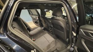 Blue BMW 520 2017 in Riga, with an engine capacity of 2.00 L and mileage of 163 thousand km for 18490 €, photo 16 on AUTOMOTO.COM.LV