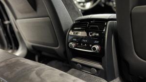 Blue BMW 520 2017 in Riga, with an engine capacity of 2.00 L and mileage of 163 thousand km for 18490 €, photo 17 on AUTOMOTO.COM.LV