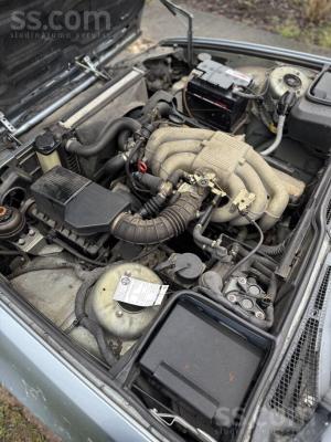 Blue BMW 520 1990 in Riga, with an engine capacity of 2.00 L and mileage of 137 thousand km for 4300 €, photo 13 on AUTOMOTO.COM.LV