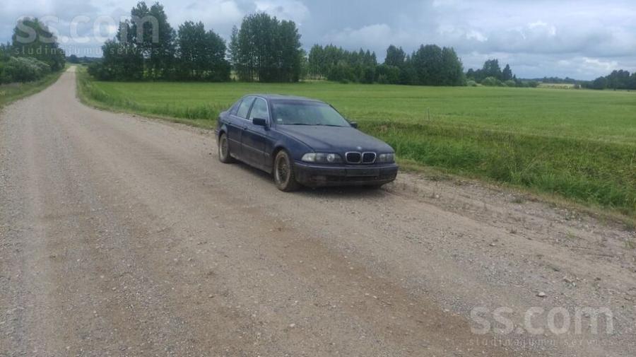 Zils BMW 520 1996 Balvi, ar dzinēja tilpumu 2.00 L un nobraukumu 407 tūkst. km par 650 €, foto 1 vietnē AUTOMOTO.COM.LV